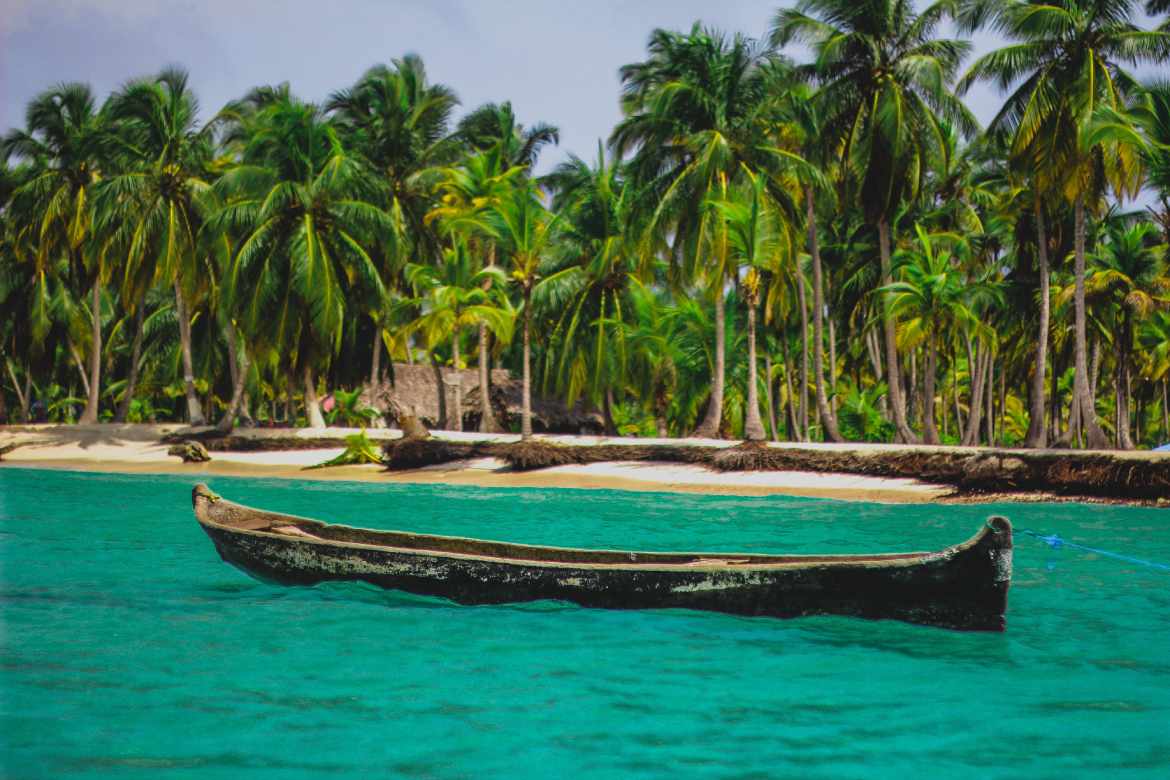 Explore Panama's Islands: Coiba, Iguana, Las Perlas, Bocas del Toro & More!
